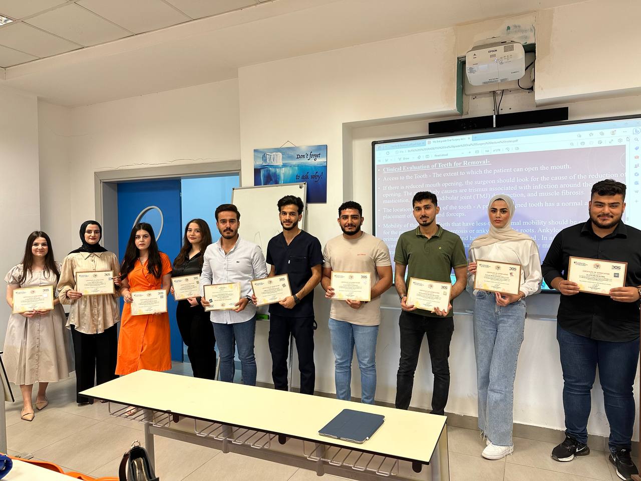 Distribution of Appreciation Certificates for Spring Festival ...